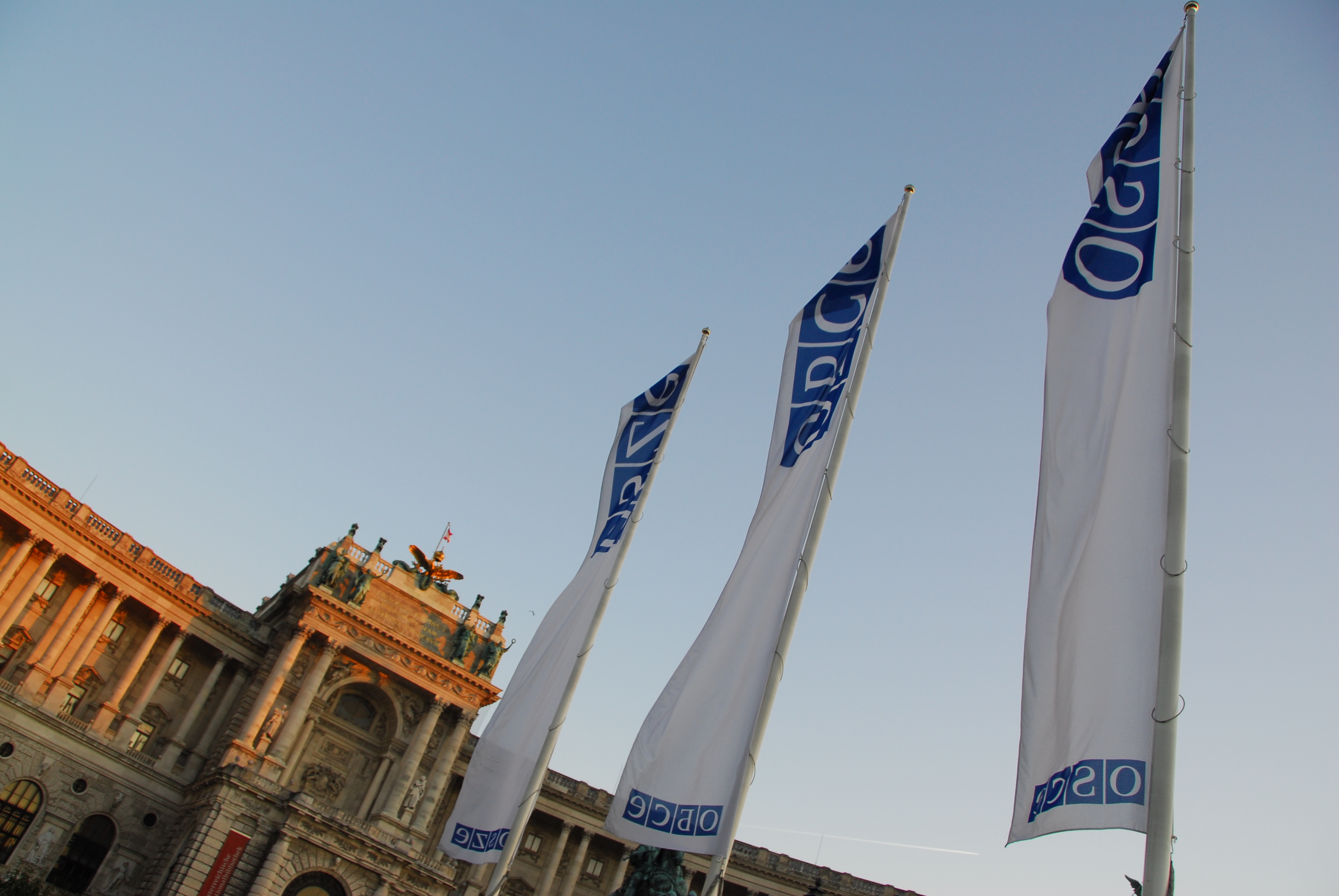 Hofburg, Secretariat and Flags